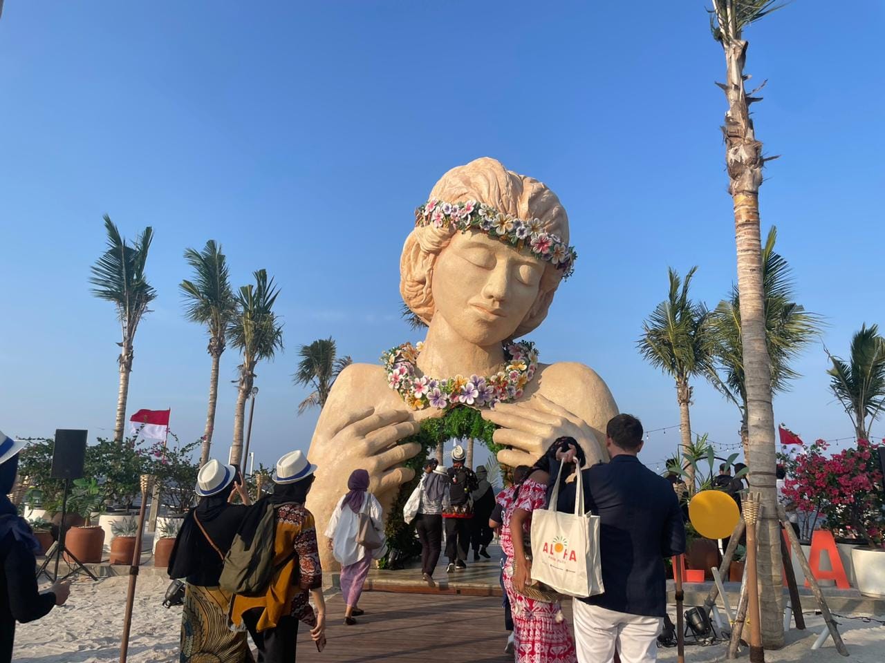 Aloha PIK 2 Sudah Buka, Wisata Kuliner Bernuansa Tropis Serasa di Hawai ...