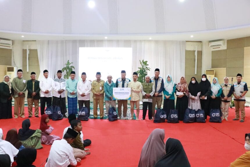 YBM PLN Berbagi 400 Bingkisan di Kota Tangerang - linimassa.id YBM PLN Berbagi 400 Bingkisan di Kota Tangerang - linimassa.id