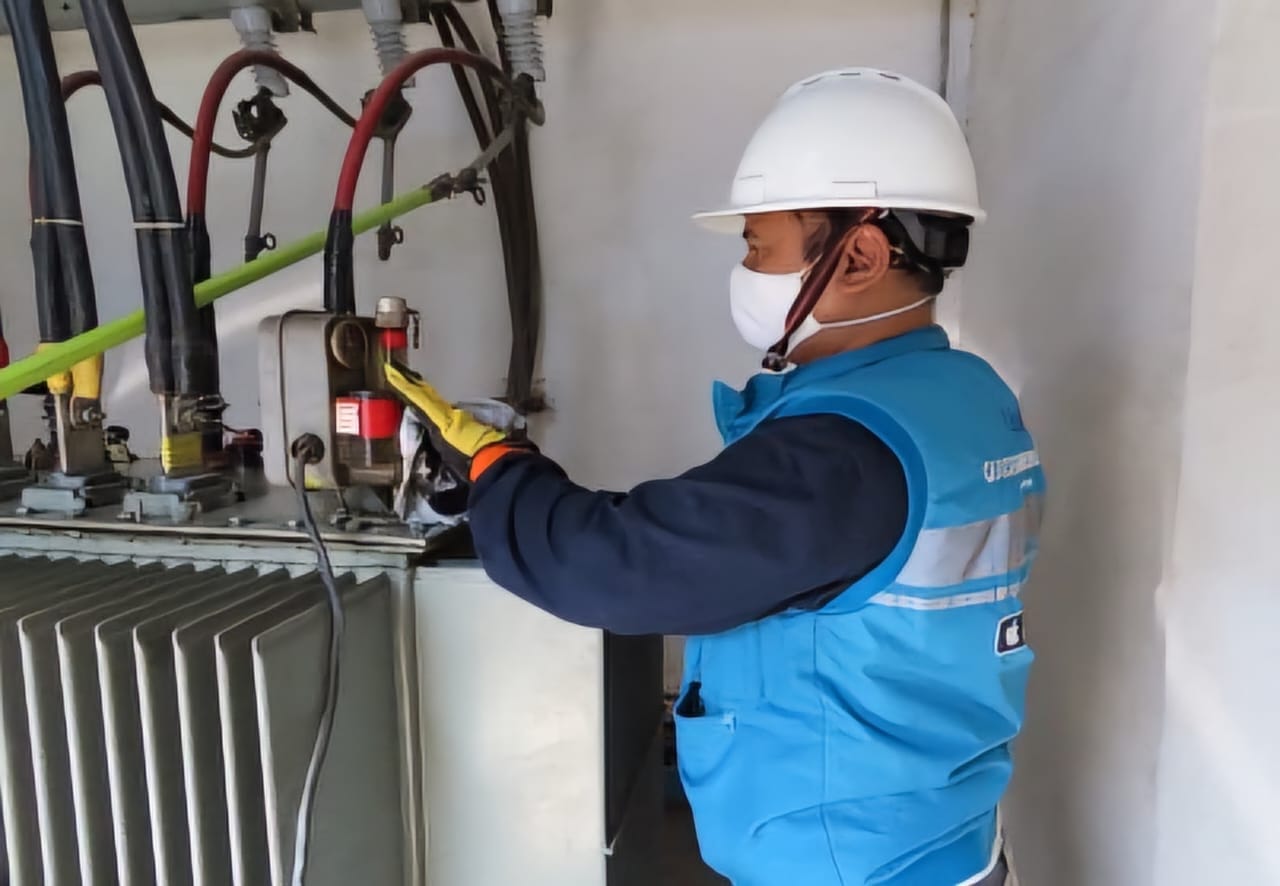 Sukses Tingkatkan Layanan, CC PLN 123 Borong 14 Penghargaan GCCWA 2024 ...