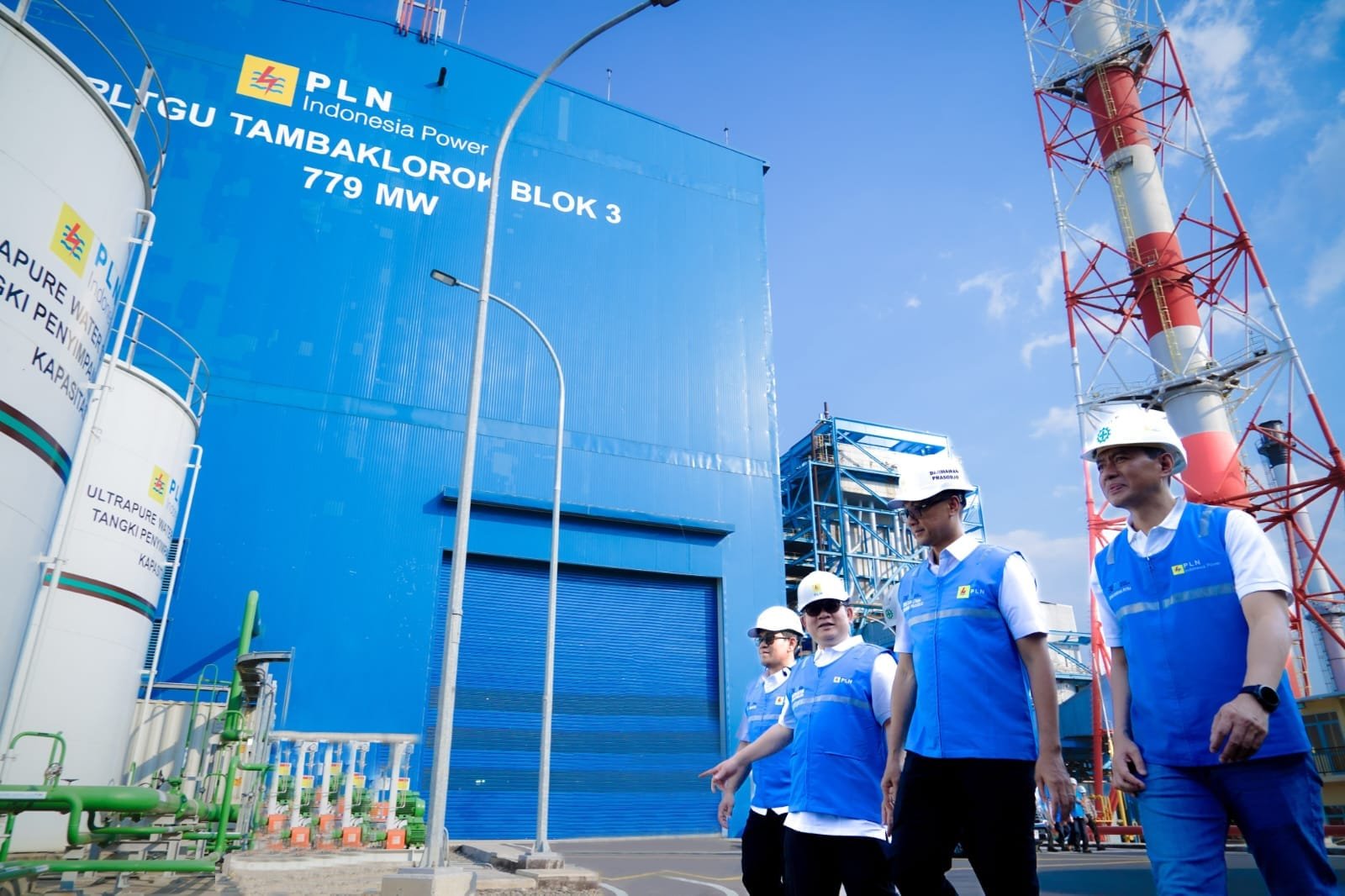 PLN Resmikan Pengoperasian Pembangkit Listrik Tenaga Gas dan Uap Tambak ...